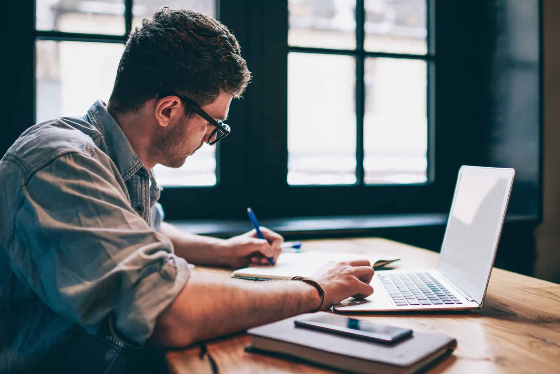 4 Points on How a Content Writer Can Help You Improve Your Website ...